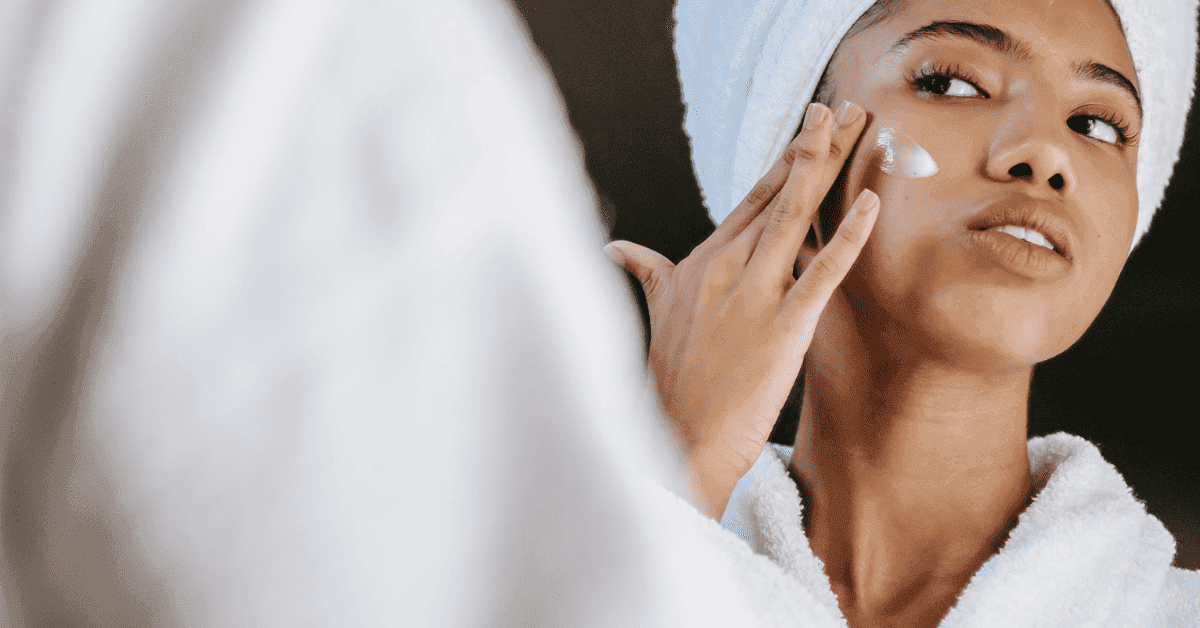 How to Use an Eyebrow Razor: A Complete Step-By-Step Guide