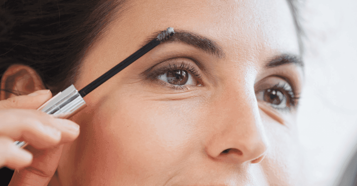 How To Use Eyebrow Powder To Achieve Flawless Eyebrows