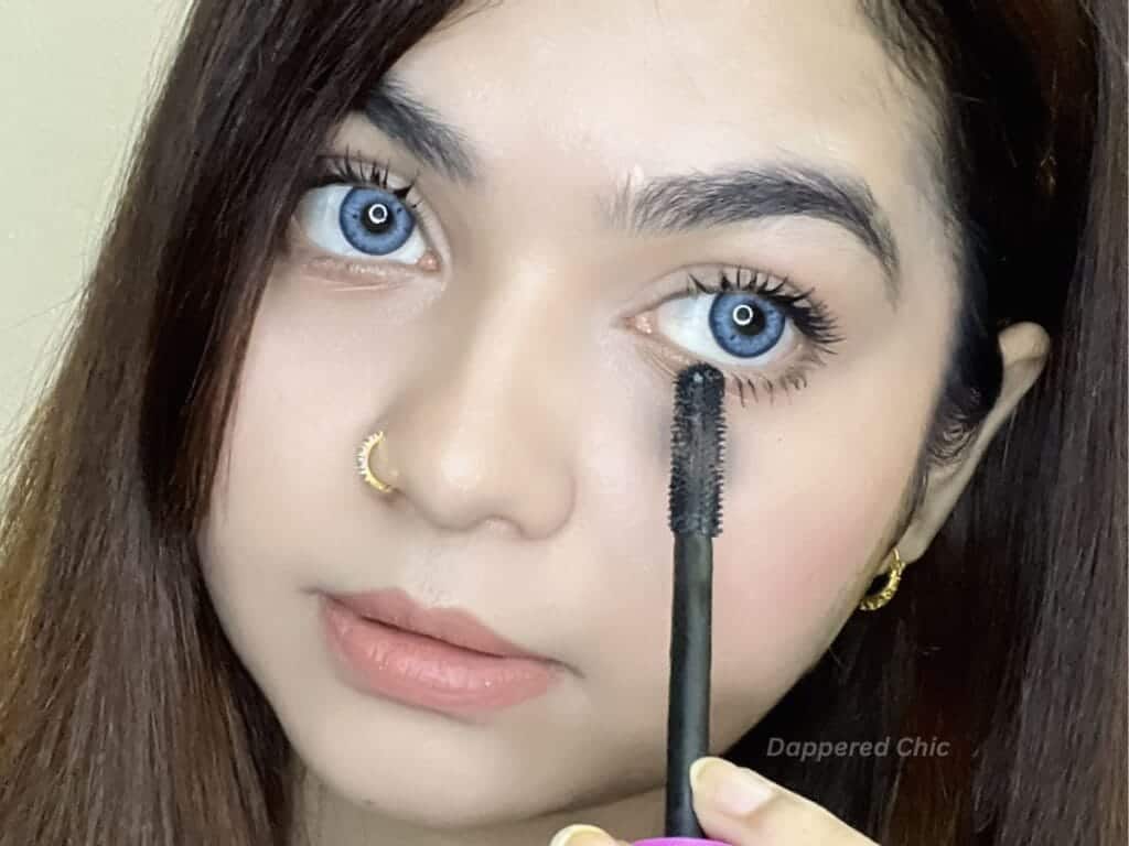How to Use Tubing Mascara | Easy Application & Removal Guide